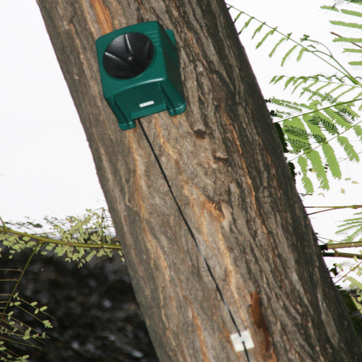 Super BirdXPeller® PRO | 4-Speaker Bird Control | Bird-X